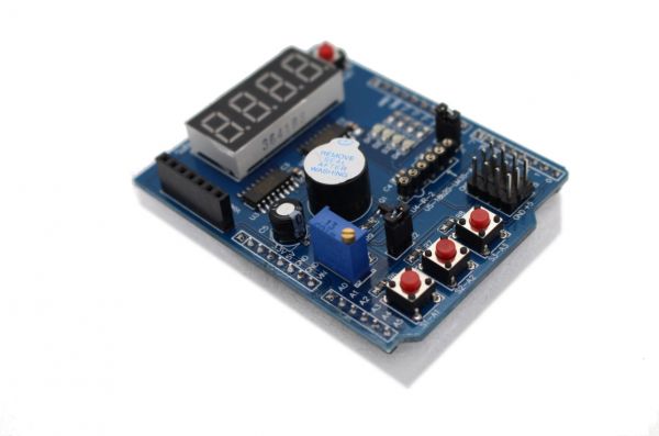 Multifunktions Shield für Arduino | Roboter-Bausatz.de